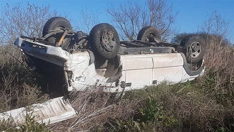 Un joven de 22 años falleció tras el vuelco de una camioneta en ruta 32 ...