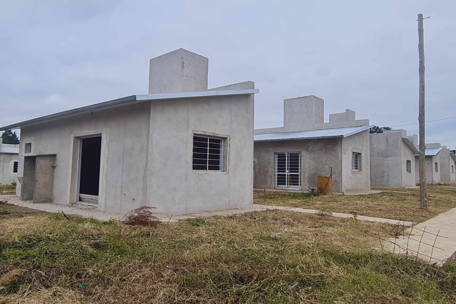 Concepción del Uruguay: Se reactiva la construcción de 28 viviendas en ...