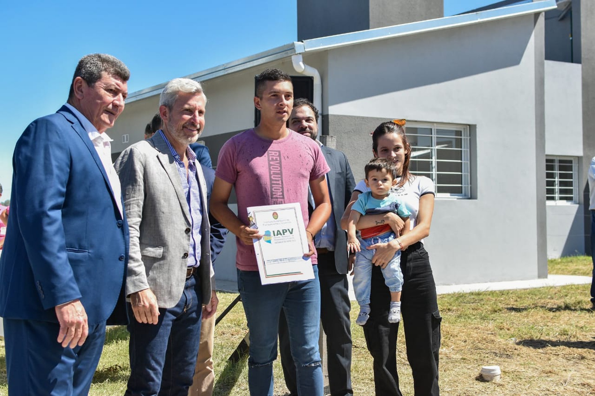 IAPV tiene en marcha más de 400 soluciones habitacionales | GENESIS24 ...