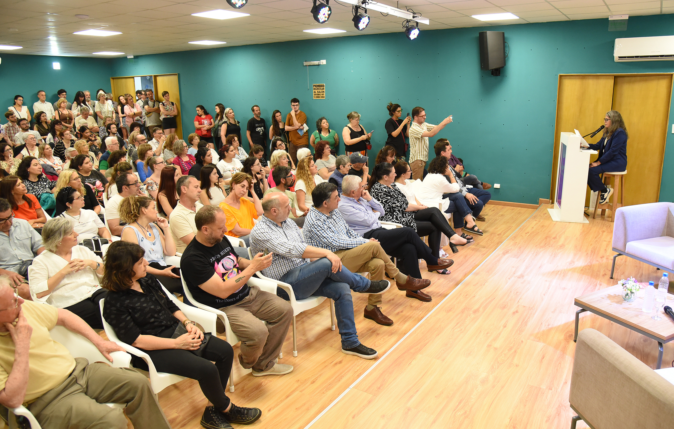 Concepción del Uruguay: Selva Almada dejó inaugurada la Feria de la ...