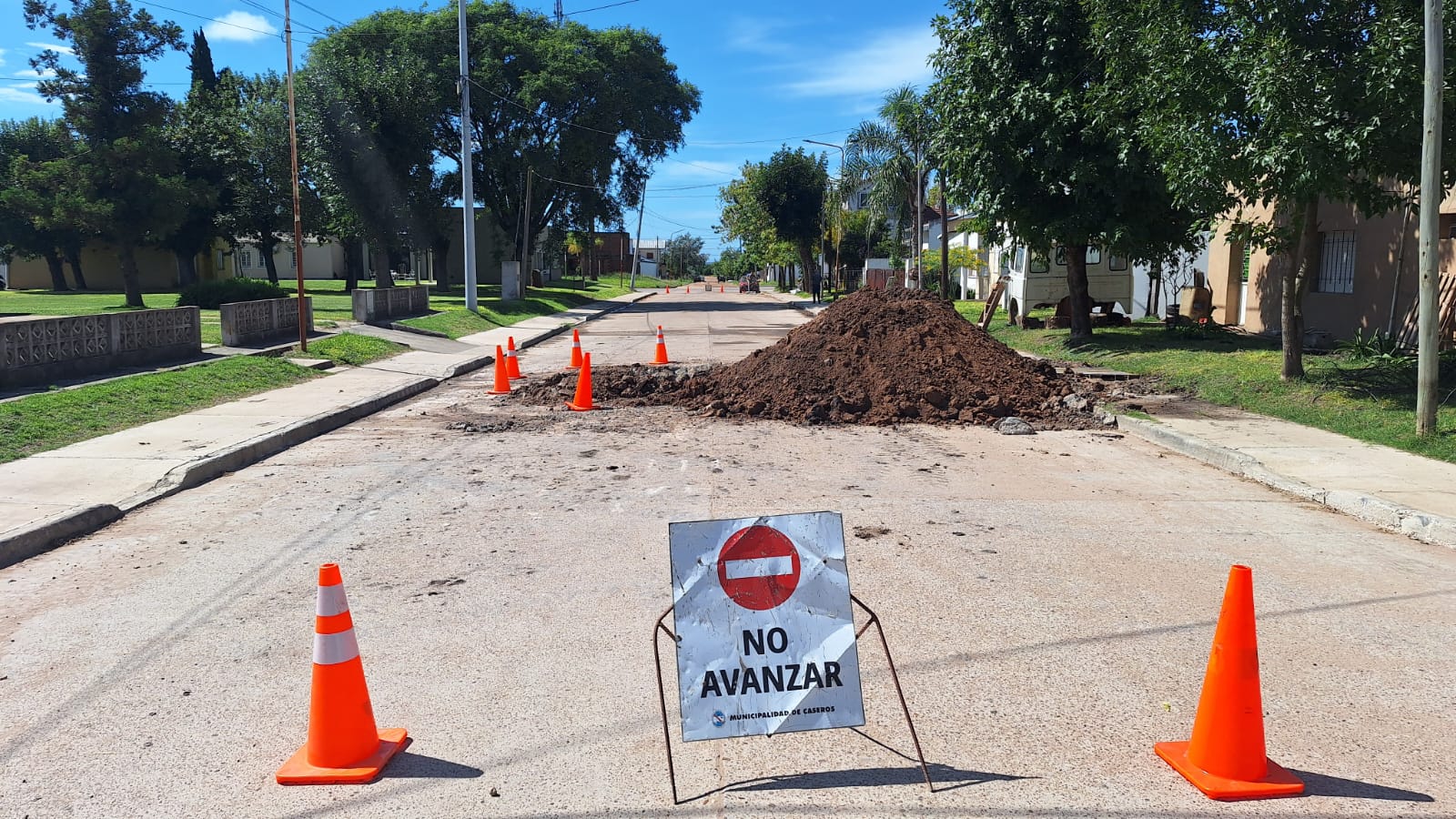 Caseros: Tránsito cerrado por trabajos en la red cloacal | GENESIS24 ...